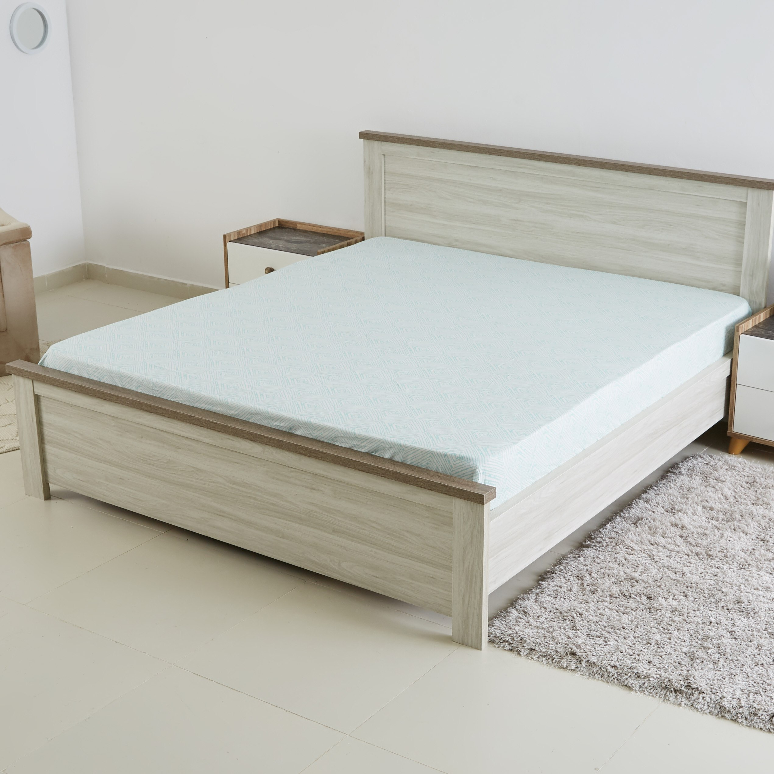 Buy Hayden Printed Super King Sized Fitted Sheet - 200x200 cm Online in ...