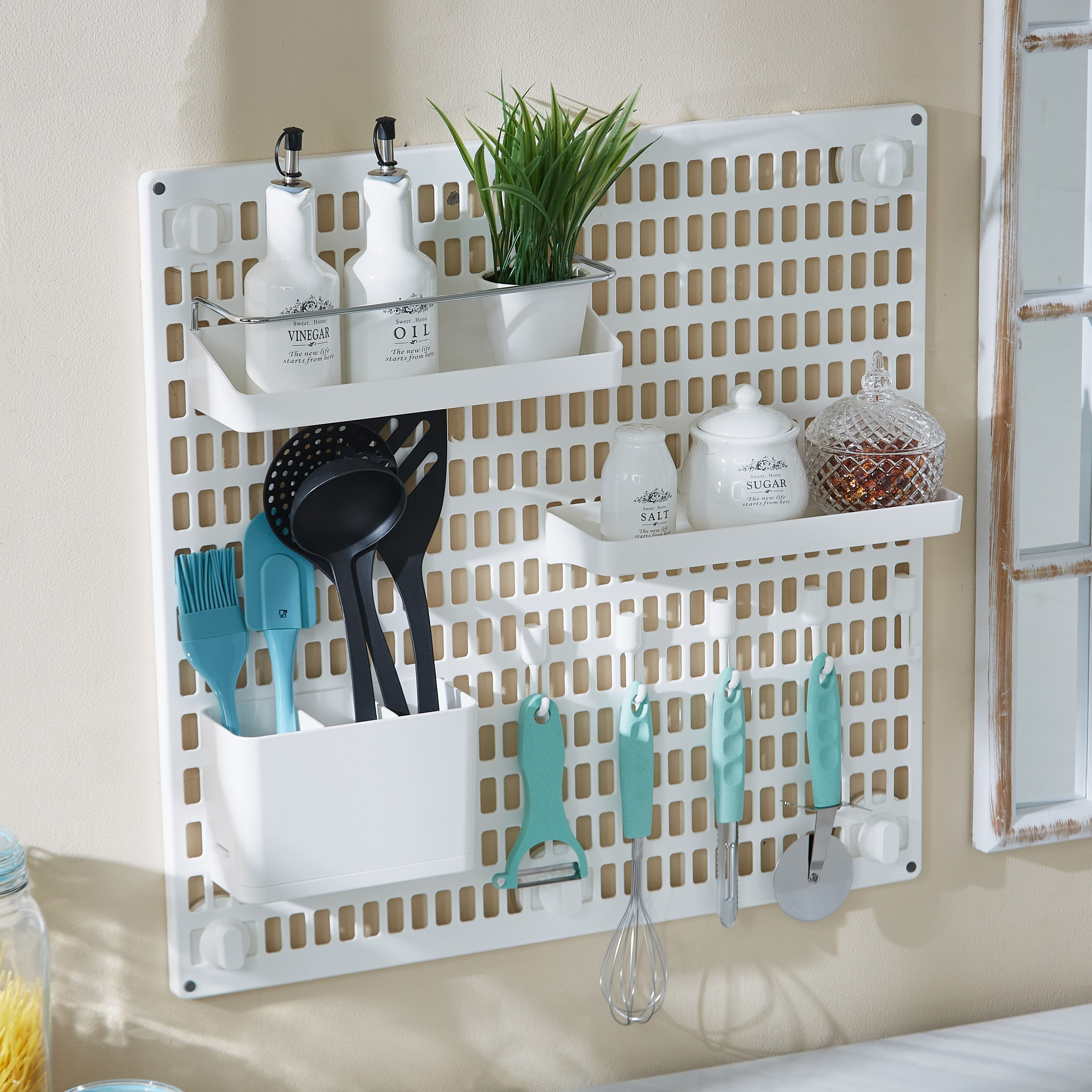 Buy Sanity 9-Piece Peg Board Set Online in KSA | Homebox