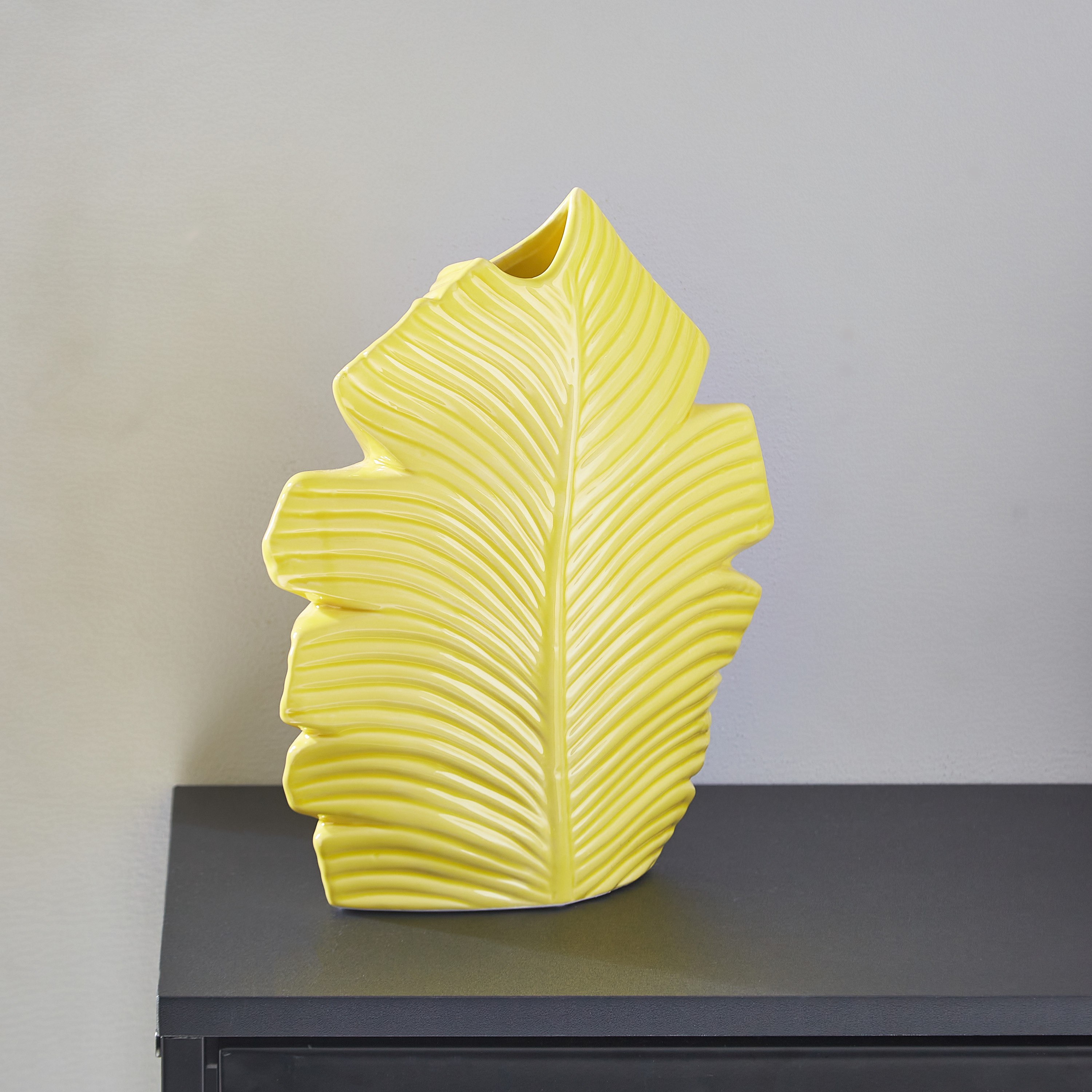 Buy Duke Ceramic Banana Leaf Vase - 21.5x9.3x27.5 cm Online in KSA ...