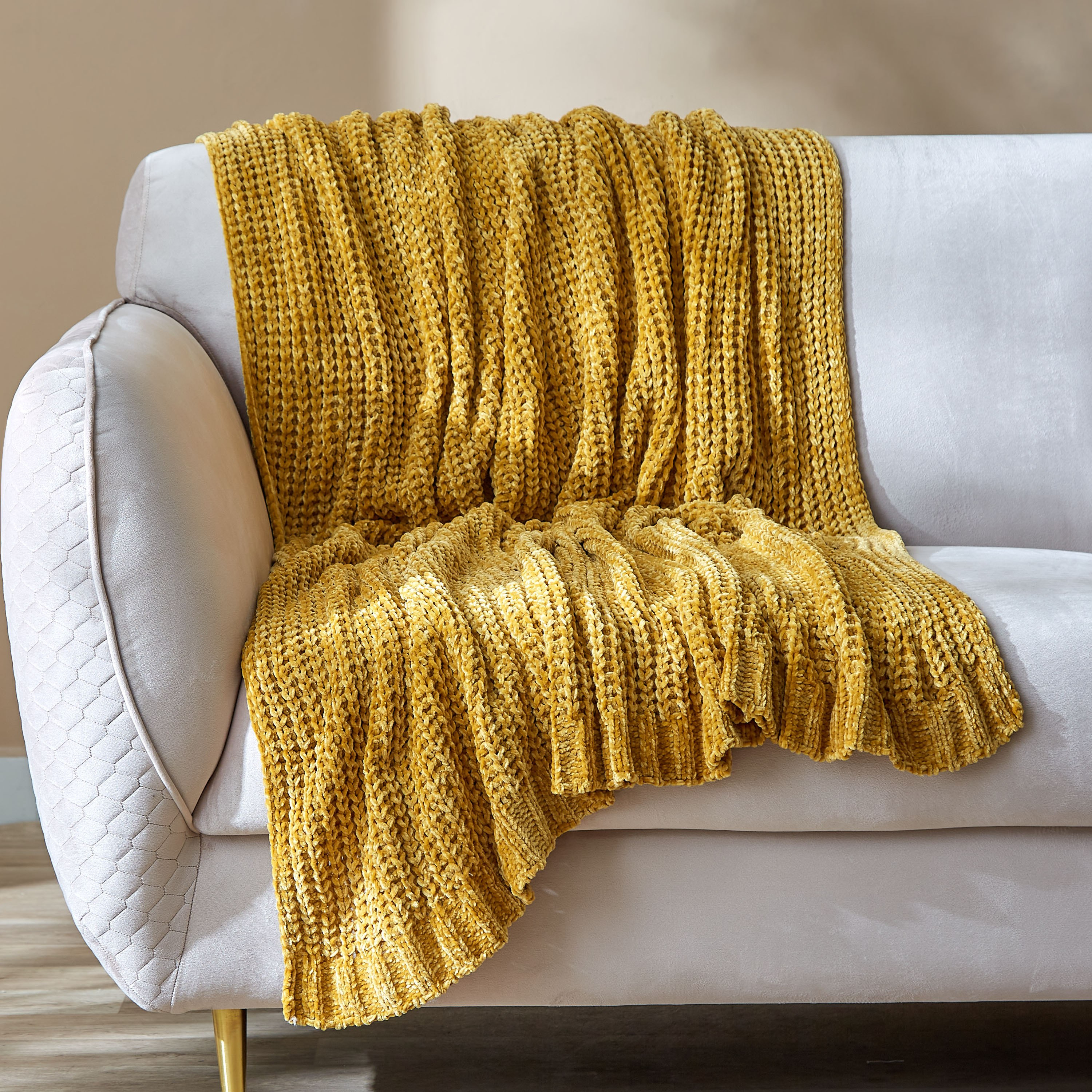 اشتري بطانية خفيفة شنيل من هانا - 170x130 سم أونلاين | هوم بوكس السعودية