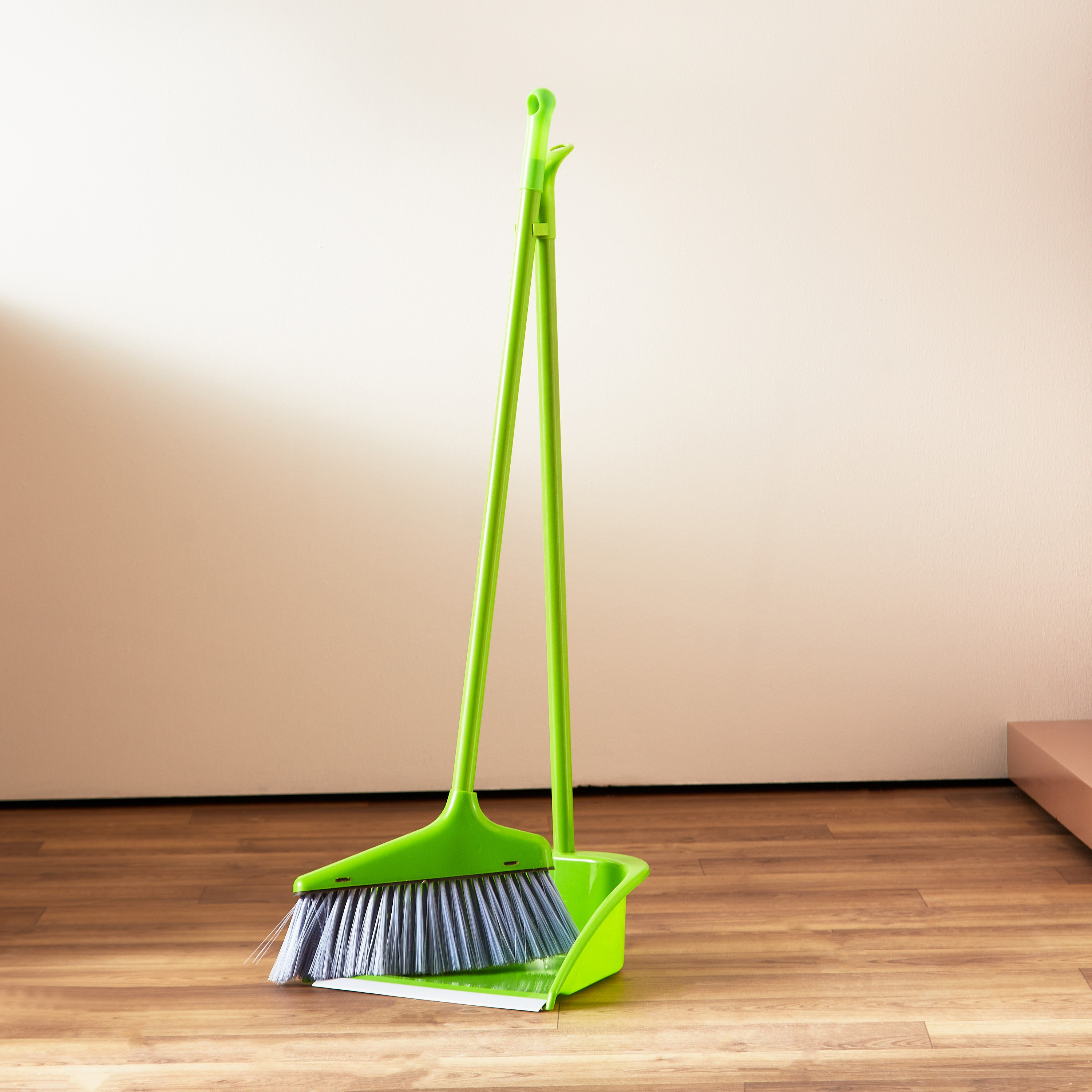 Buy Alina Dustpan Set Online in KSA | Homebox