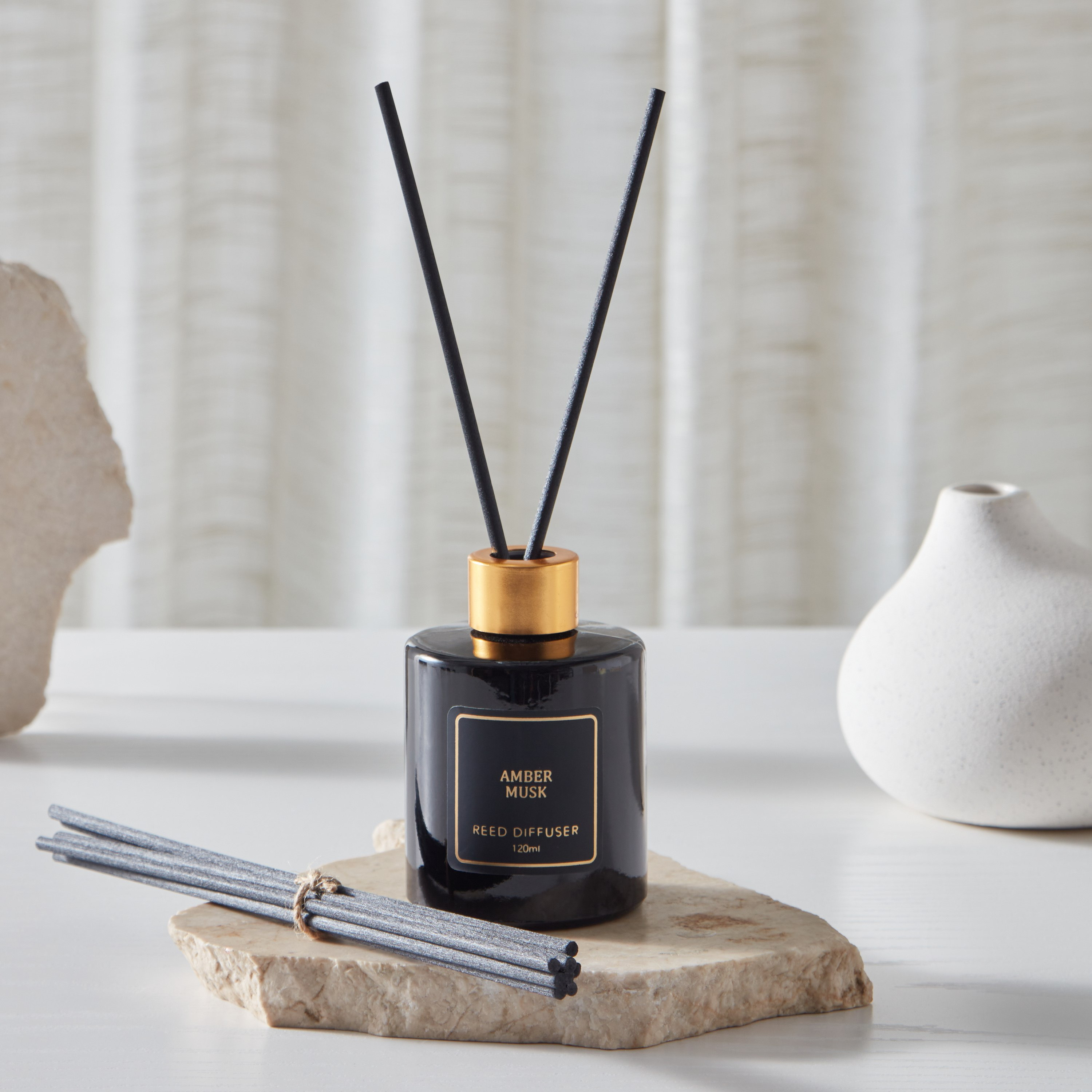 Buy Midnight Essence Amber Musk Reed Diffuser - 120 ml Online in UAE ...