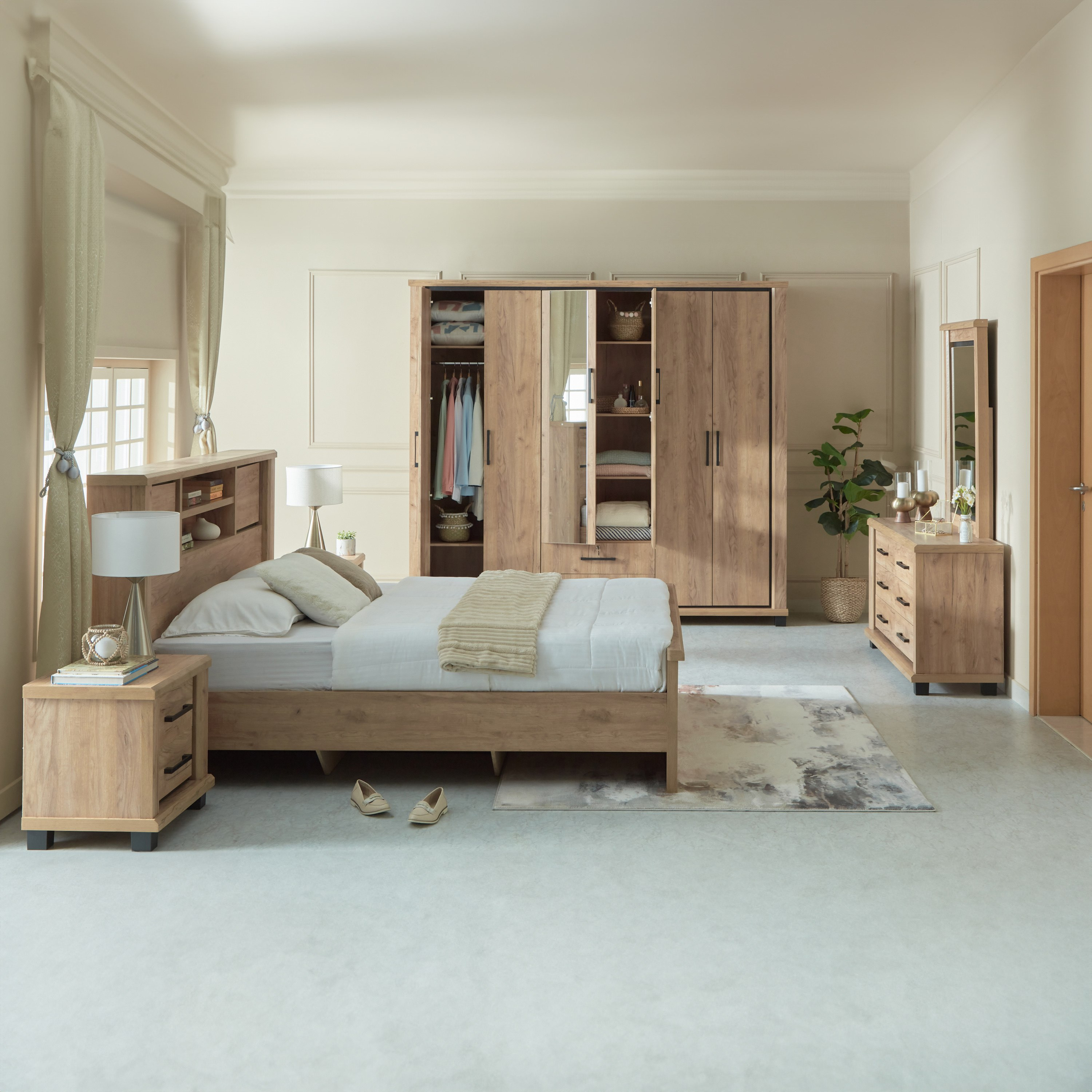 Home box furniture store