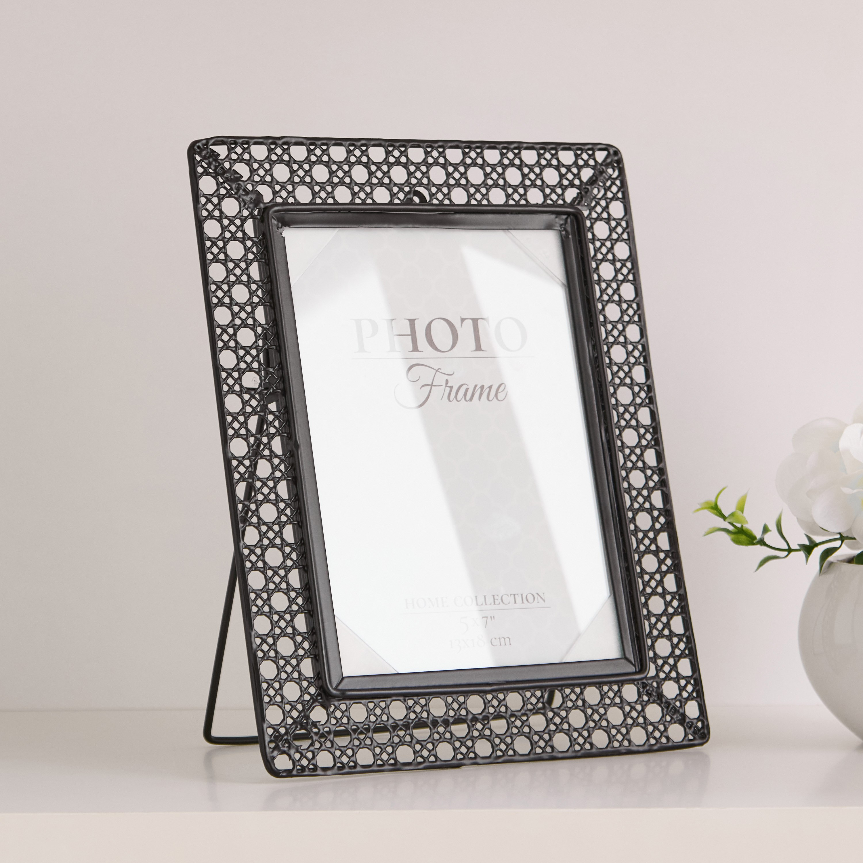 Buy Elbe Metal 5x7-inch Standing Photo Frame - 19x3x24 cm Online in UAE ...