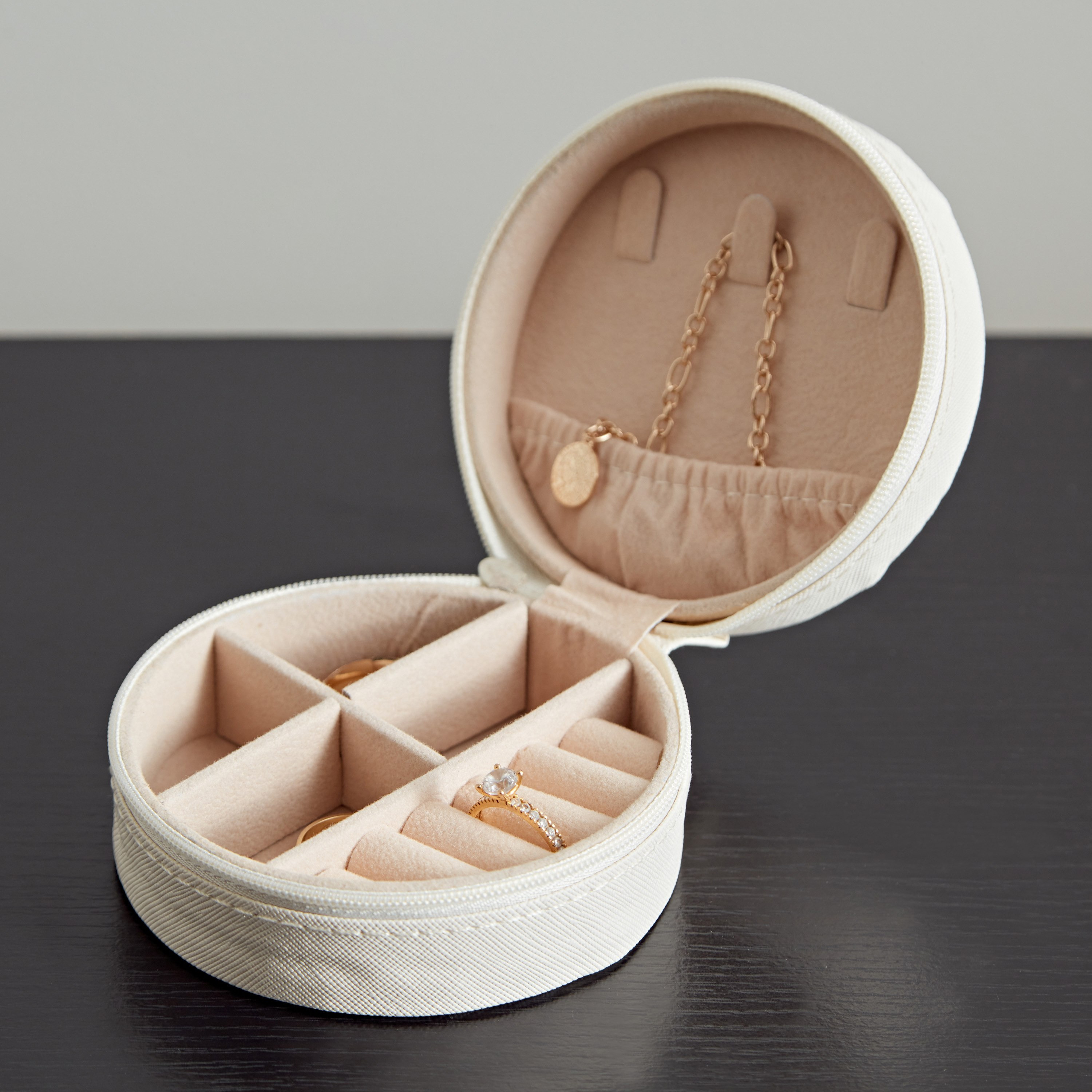 Buy Stackers Classic Round Jewellery Organiser Online in KSA | Homebox