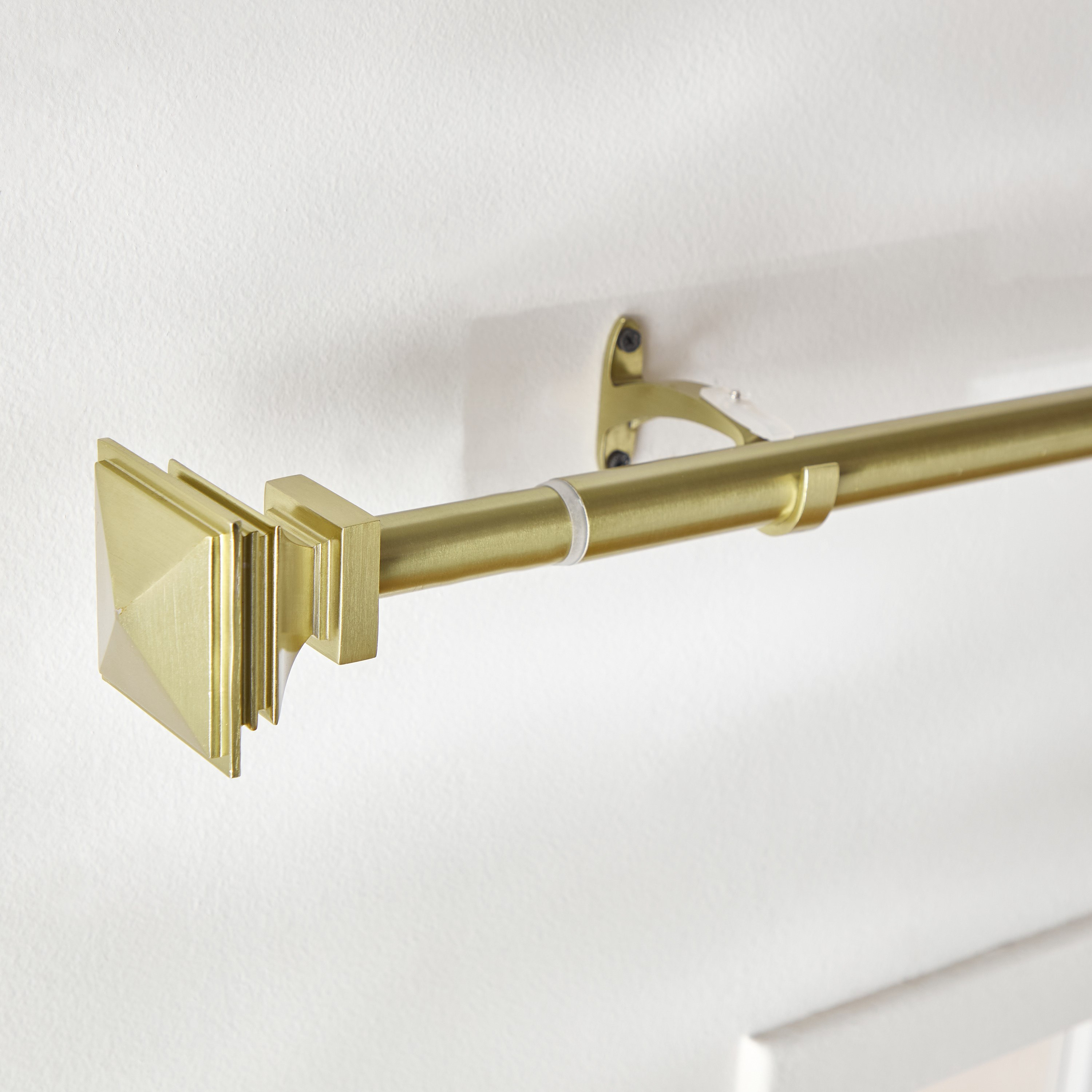 Buy Square 25mm Curtain Rod and Finial - 157-457 cm Online in KSA | Homebox