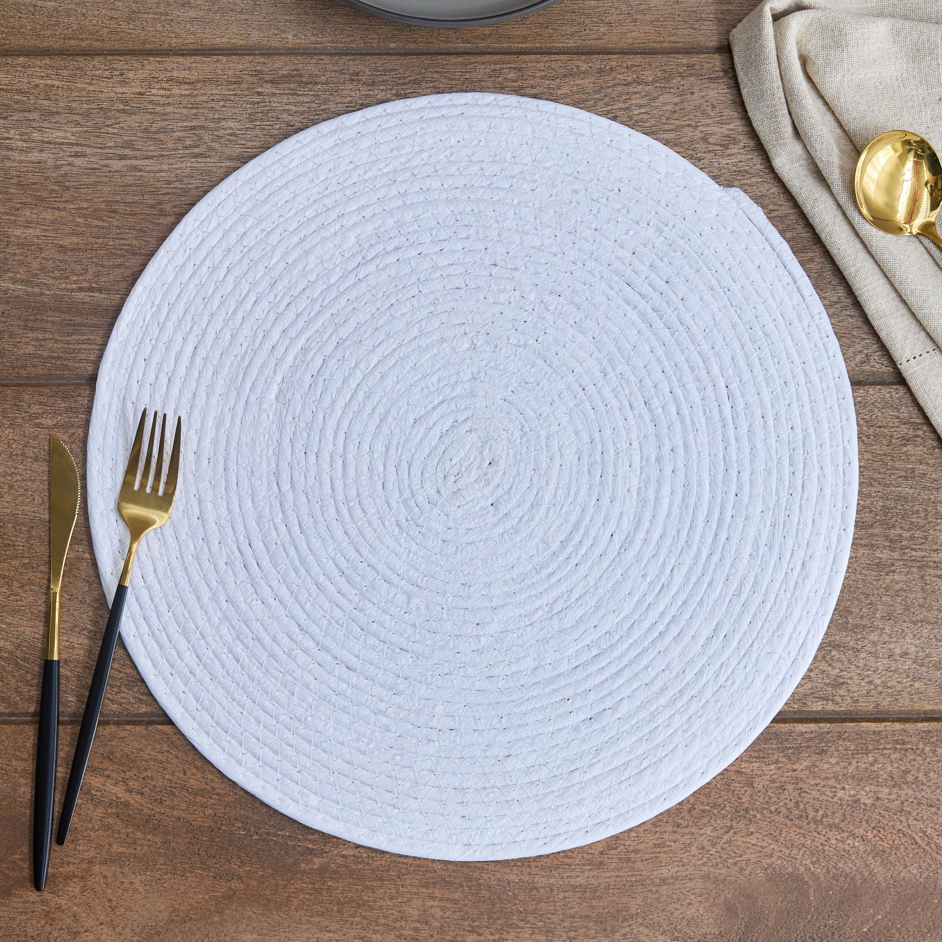 Buy Lumina Paper Placemat - 38 cm Online in UAE | Homebox