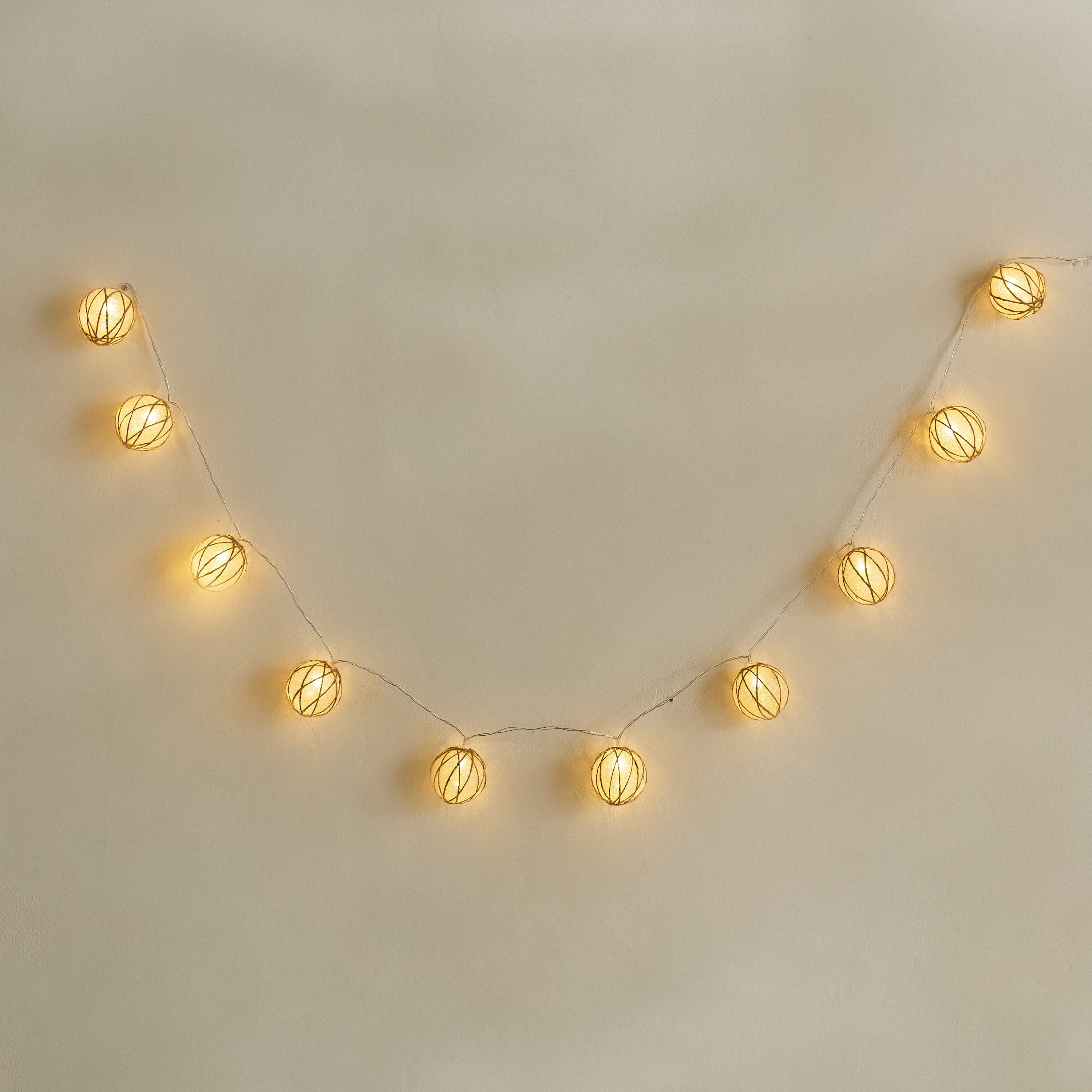 Buy Elio 10 LED Warm String Light with Hemp Rope Balls - 1.35 M Online ...