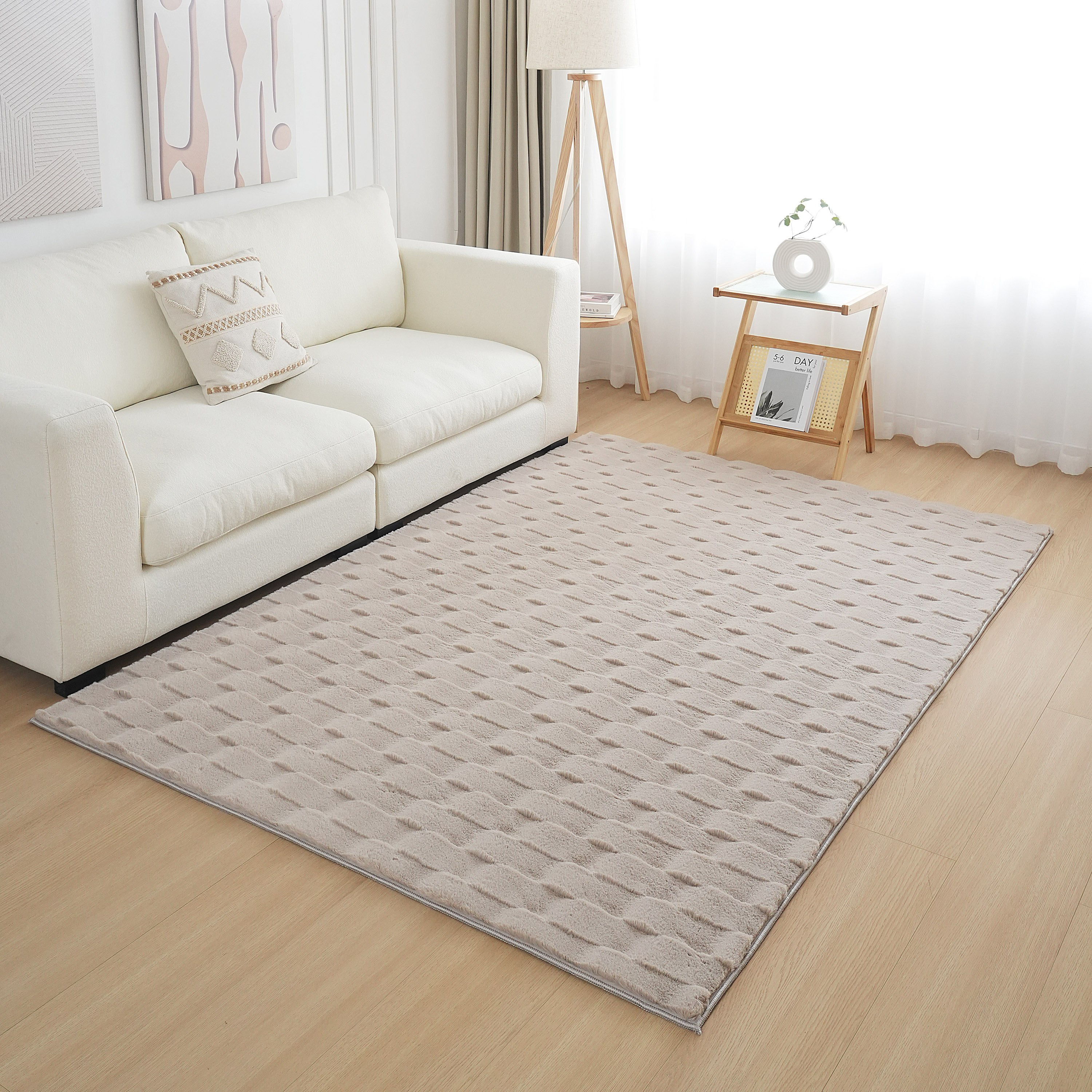 Buy Zara Soro Jacquard Rabbit Fur Rug - 150x220 cm Online in UAE | Homebox